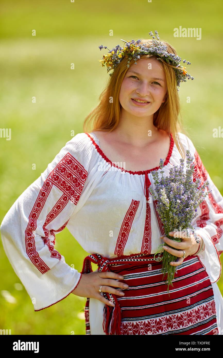 Traditional Romanian Women