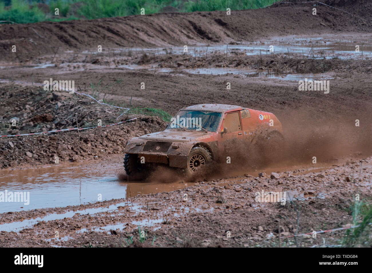 Land Cruiser Outdoor Car Cross Country Competition Stock Photo - Alamy