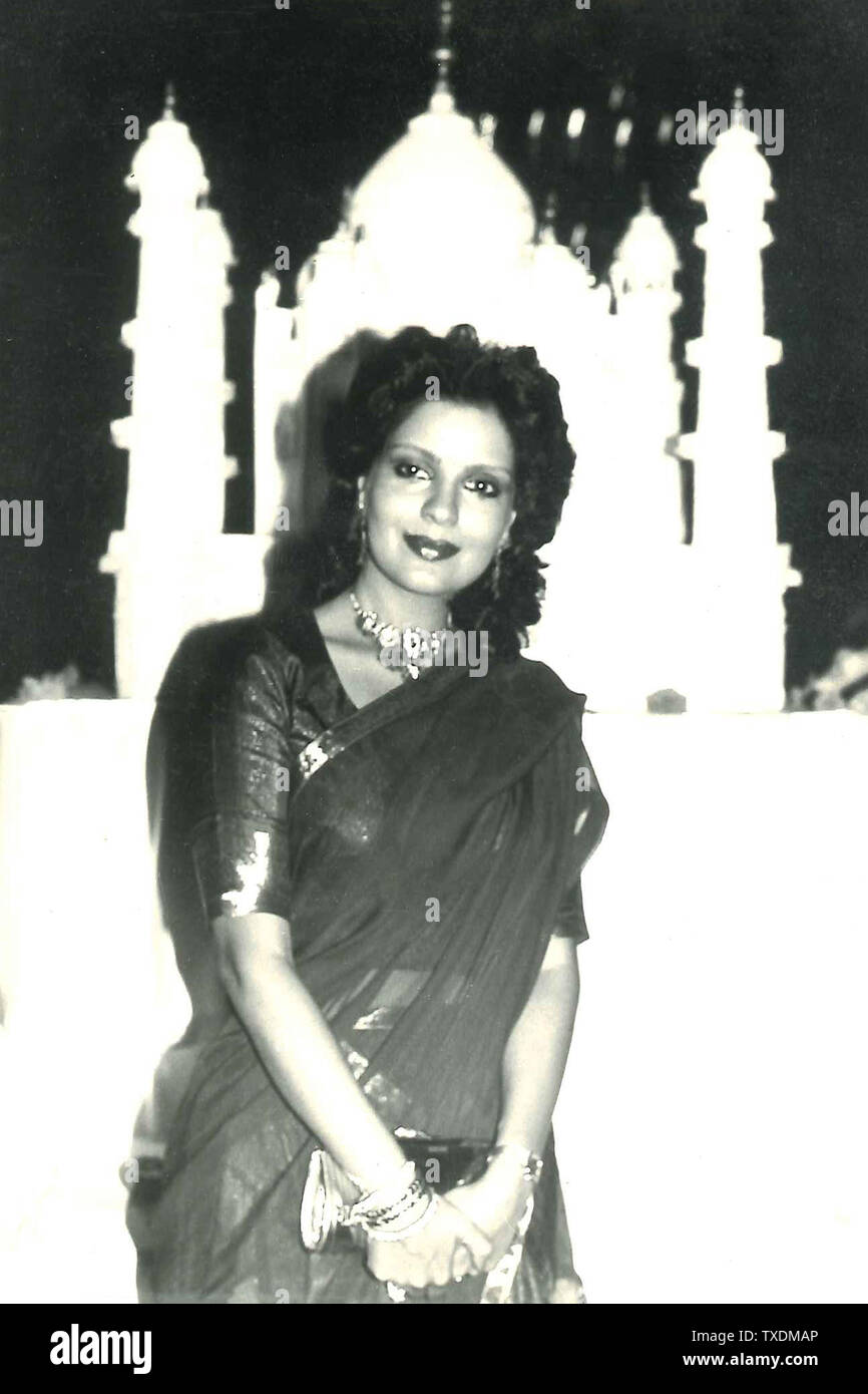 Actress zeenat aman hi-res stock photography and images - Alamy