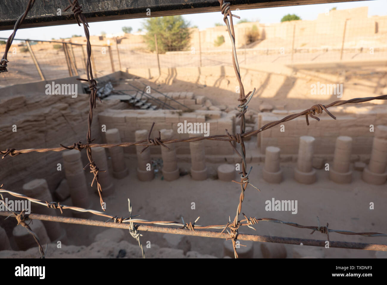 Temple of kerma hi-res stock photography and images - Alamy