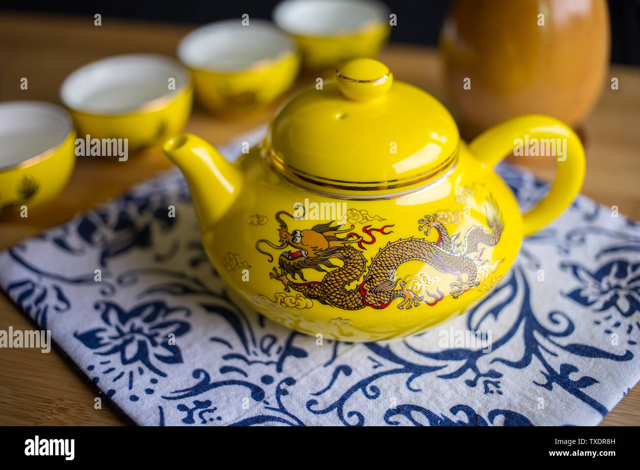 Kettle cloth hi-res stock photography and images - Alamy