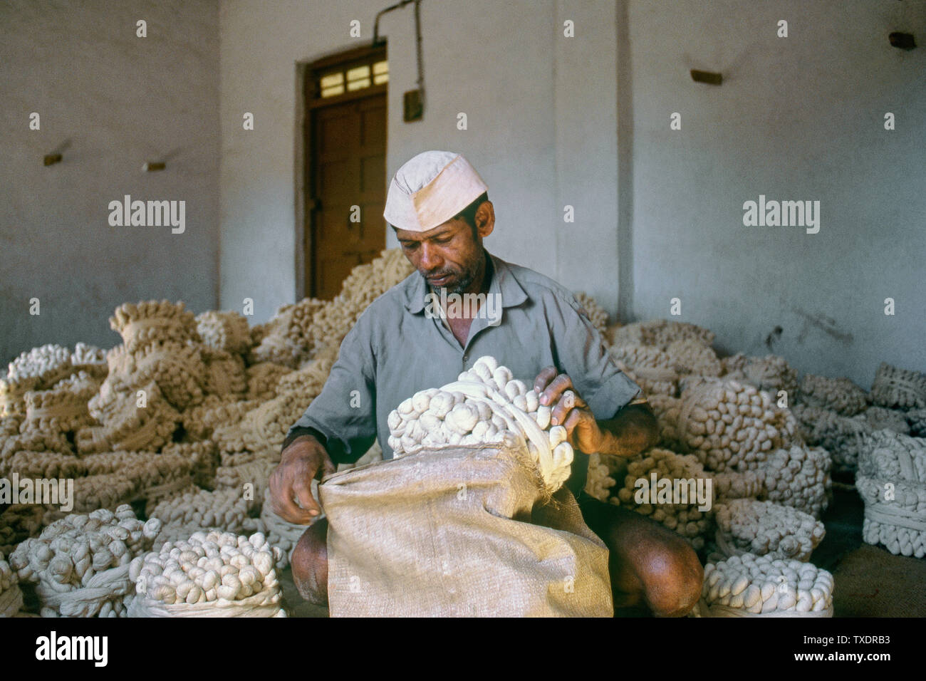 Hand spun hi-res stock photography and images - Alamy