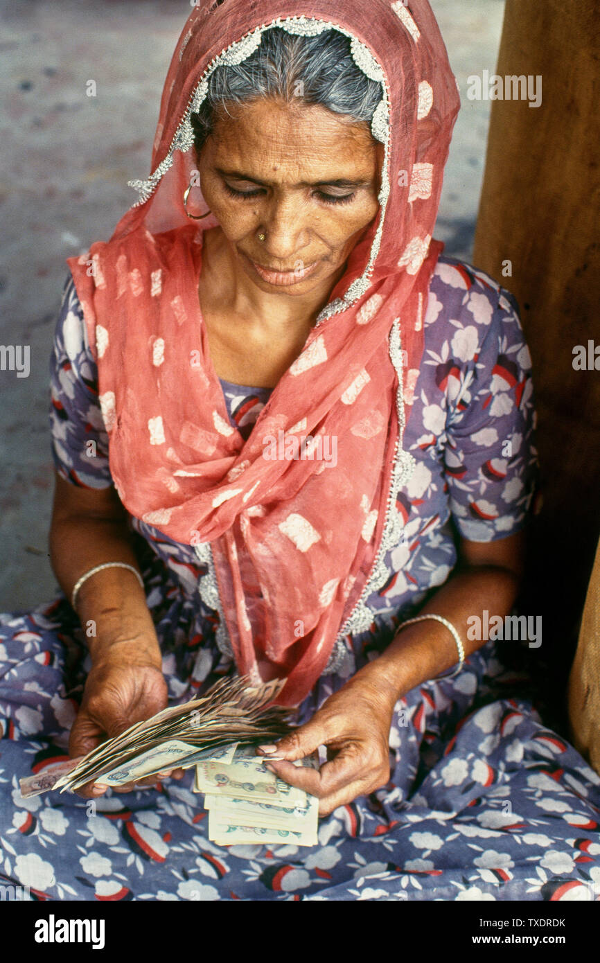 Sewa hi-res stock photography and images - Alamy