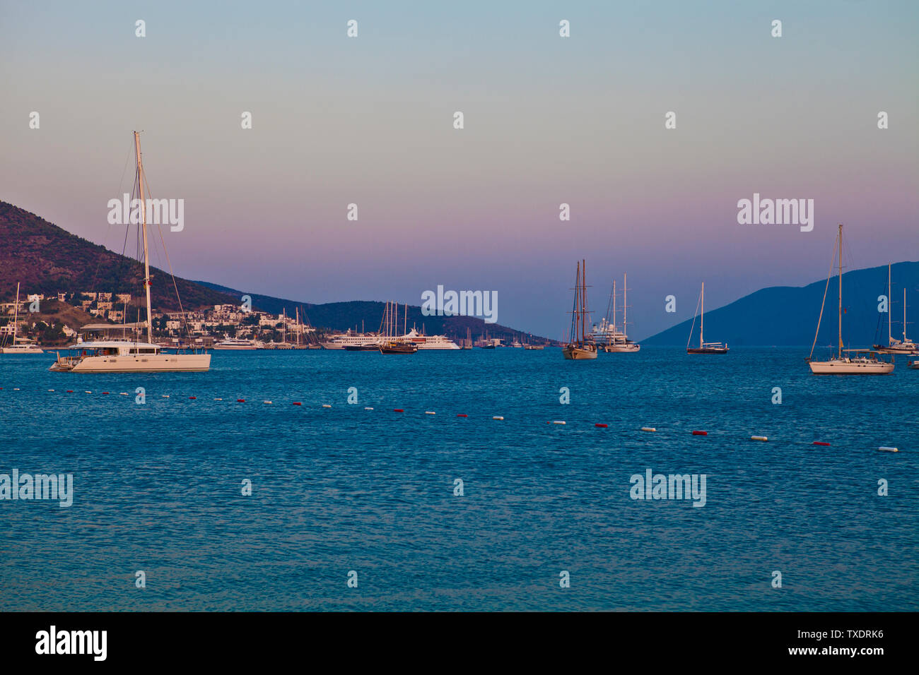 Waters no one touristy ships hi-res stock photography and images - Alamy