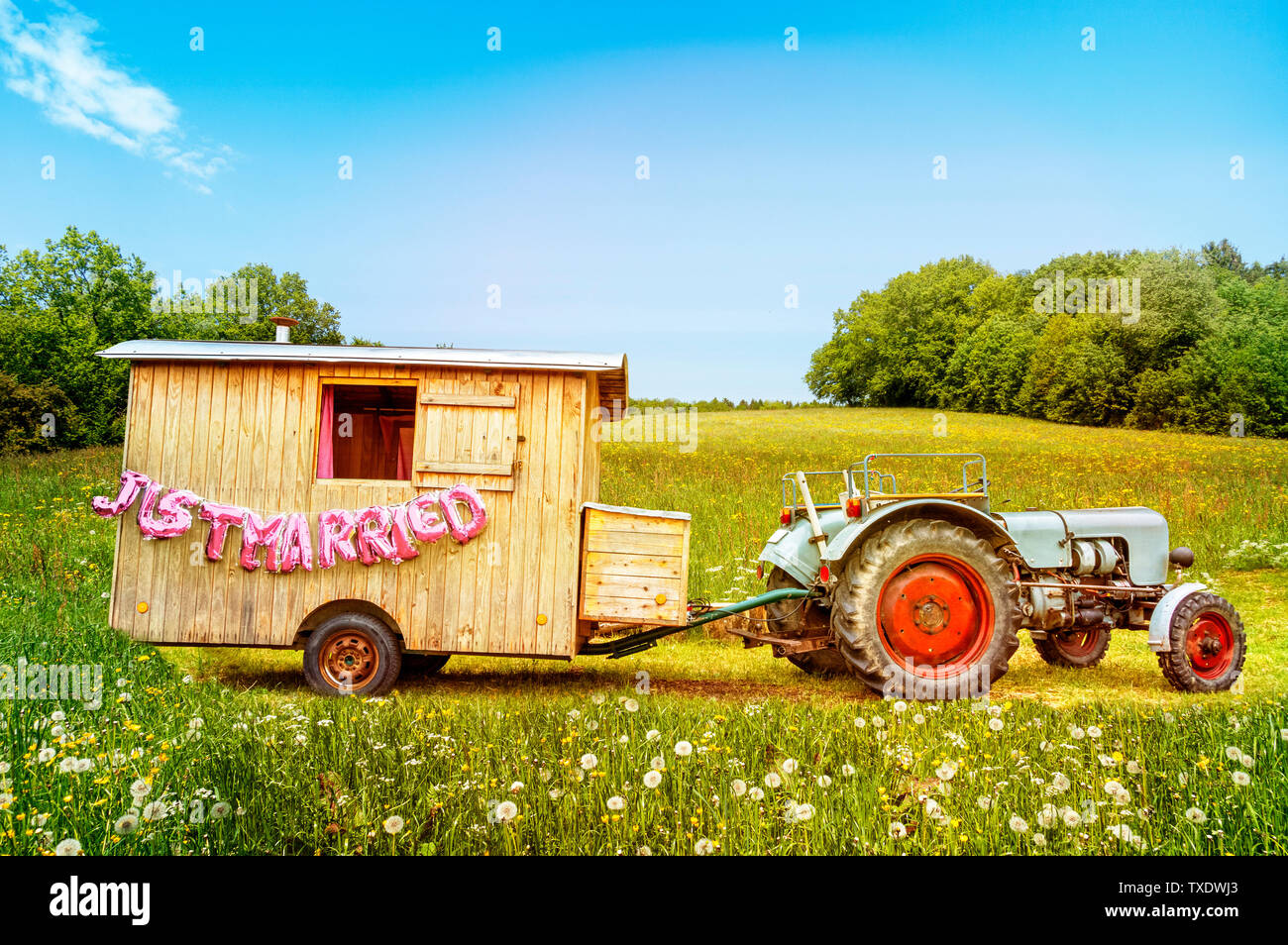 Flower transporter hi-res stock photography and images - Alamy
