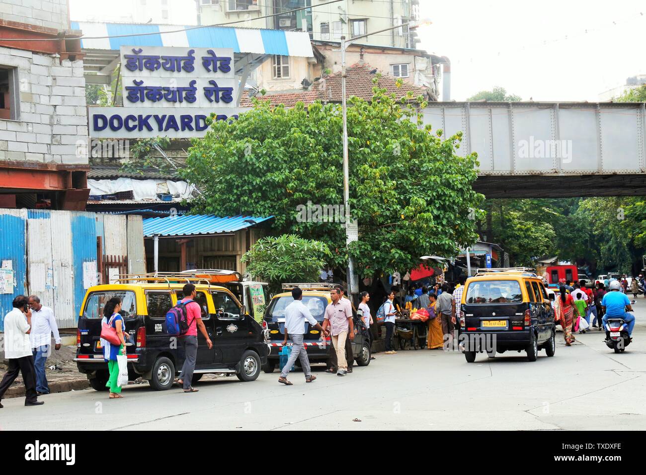 Dockyard Road suburban railway station, Mumbai, Maharashtra, India ...