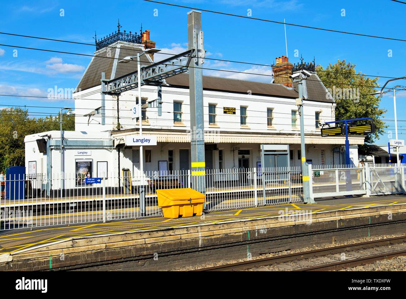 Langley railway station, England, UK, United Kingdom Stock Photo - Alamy