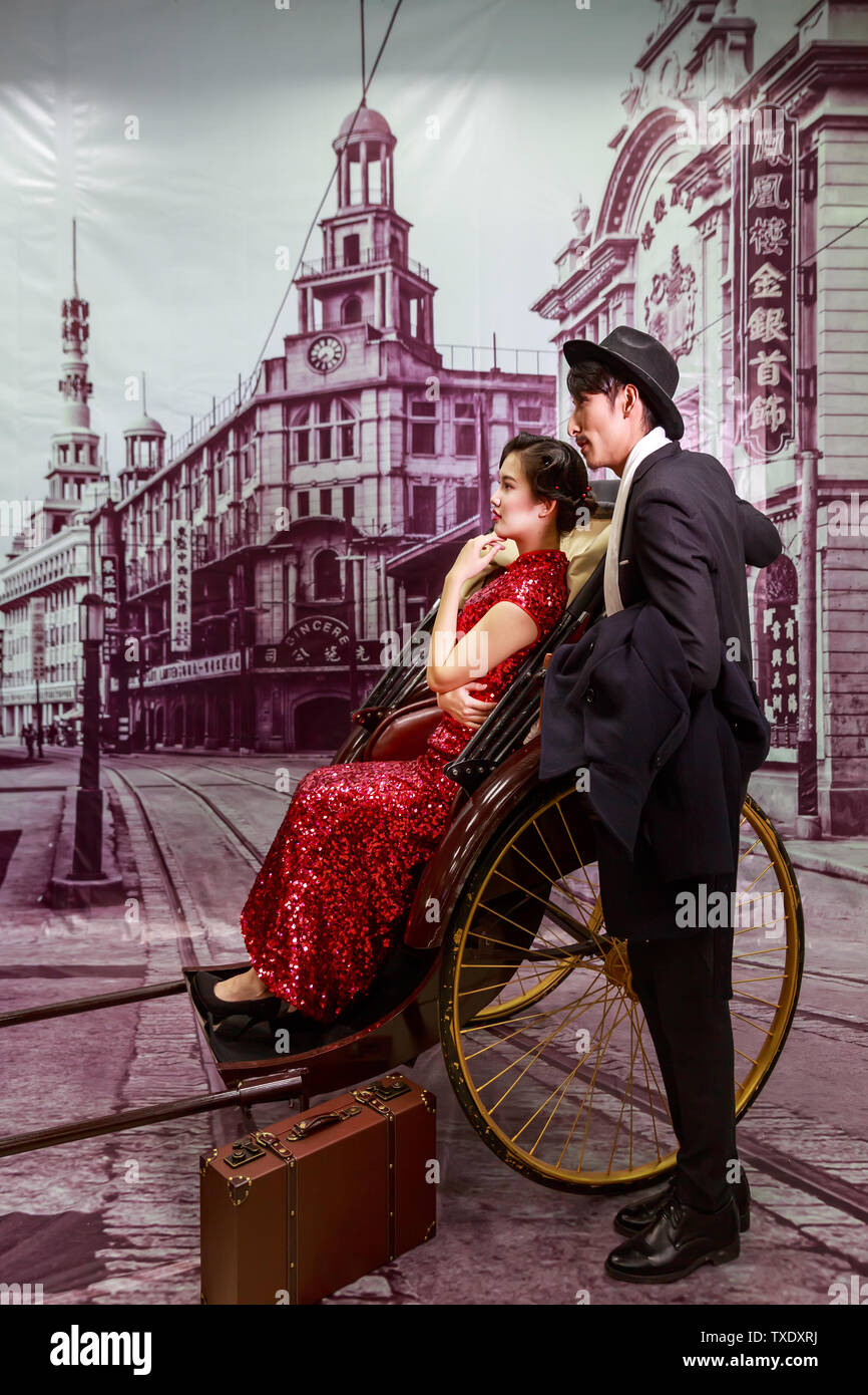 Woman fashion in shanghai hi-res stock photography and images - Alamy