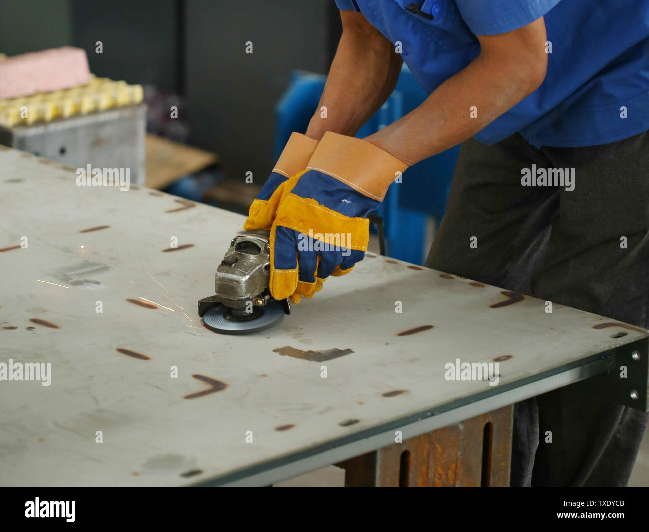 The workers are polishing and polishing Stock Photo - Alamy