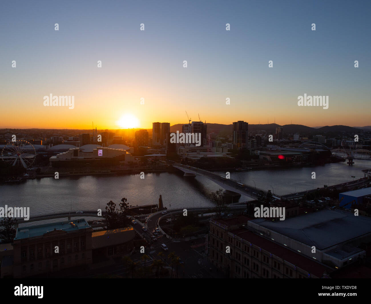 Light over brisbane hi-res stock photography and images - Alamy