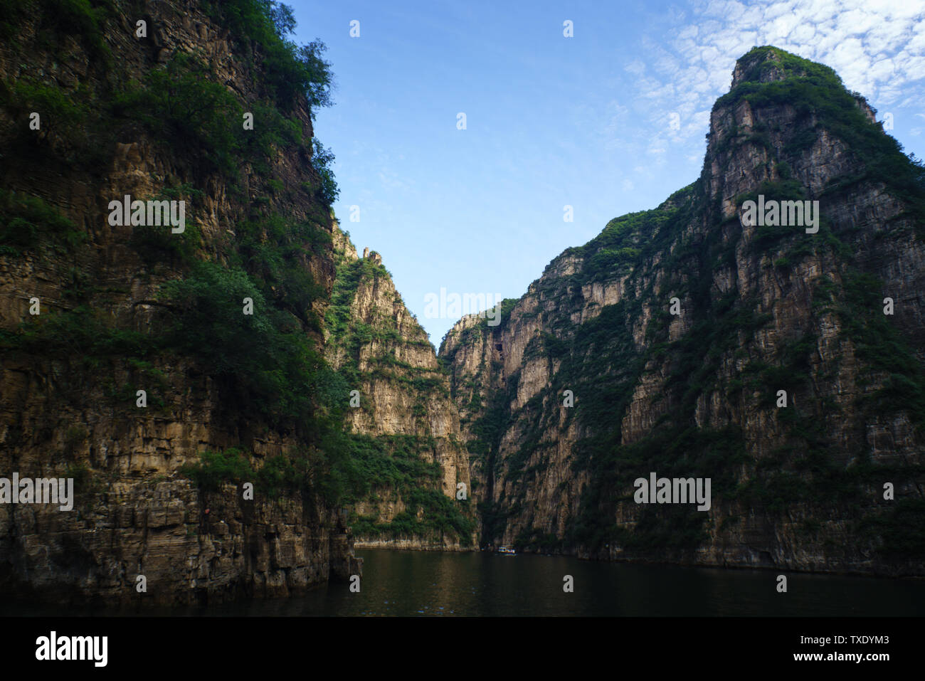 The longqingxia hi-res stock photography and images - Alamy