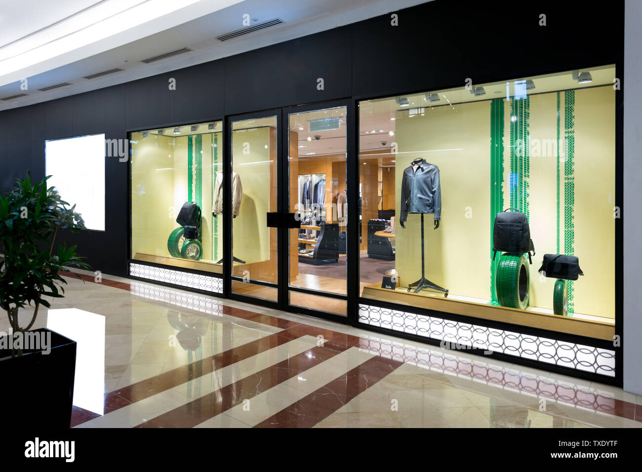 Shop Front Glass Doors High Resolution Stock Photography and Images - Alamy