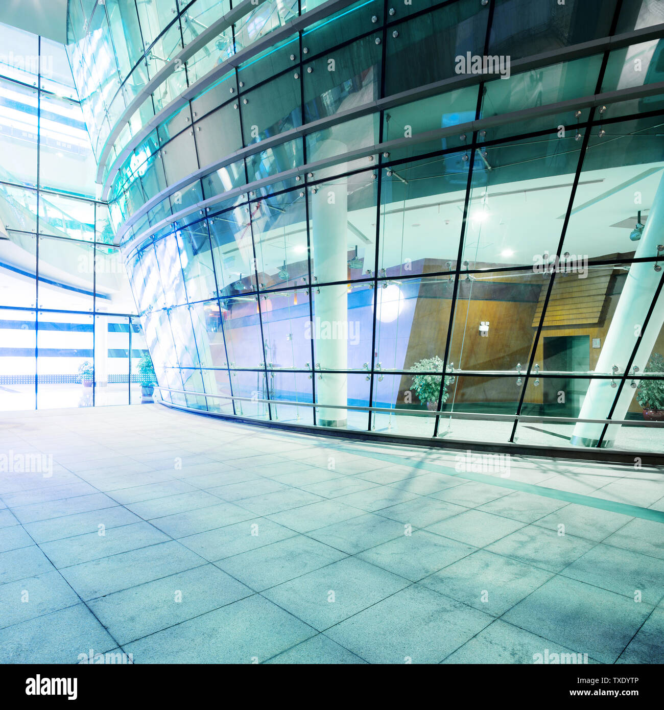 Modern office building exterior Stock Photo - Alamy