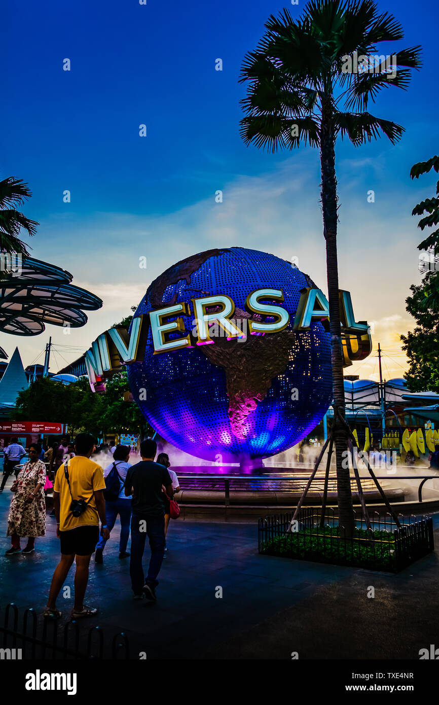 Sentosa theme park hi-res stock photography and images - Alamy