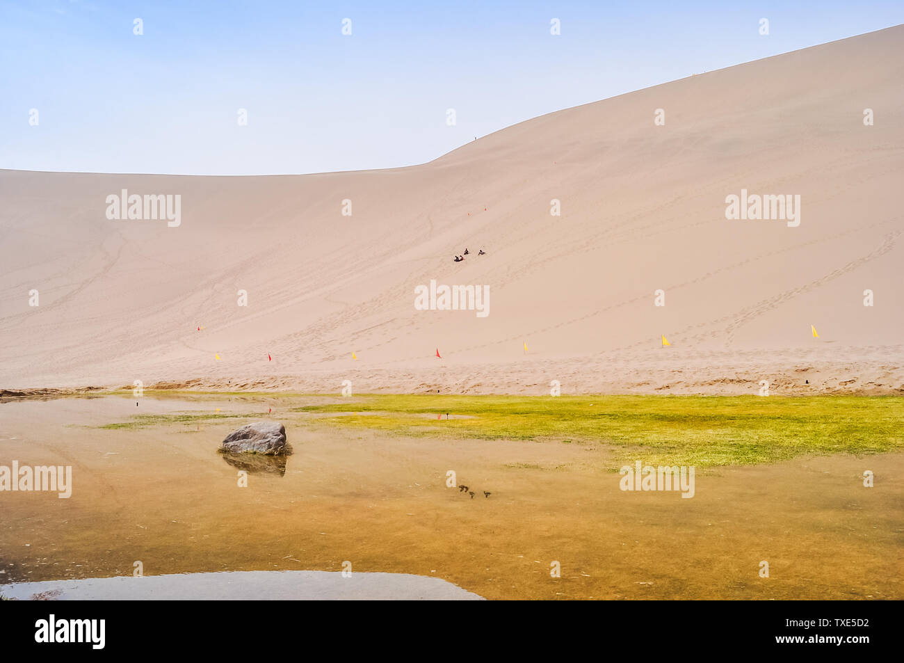 Scenery of Crescent Spring in Dunhuang, Gansu Province Stock Photo - Alamy