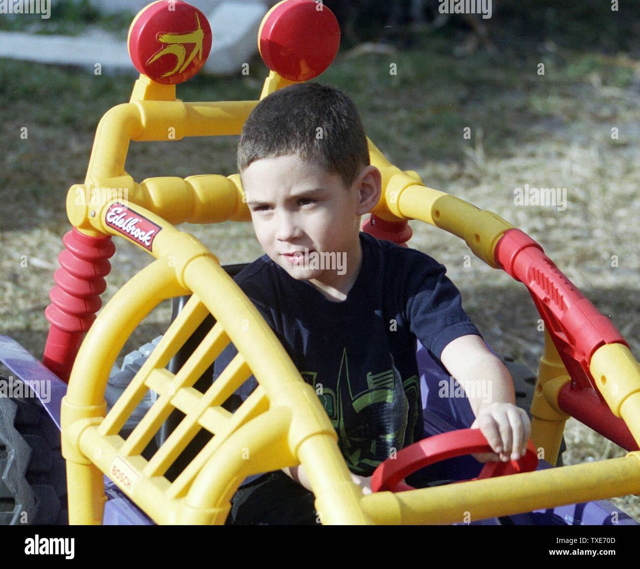 MIA2000012304 - 23 JANUARY 2000 - MIAMI, FLORIDA, USA: Six-year-old ...
