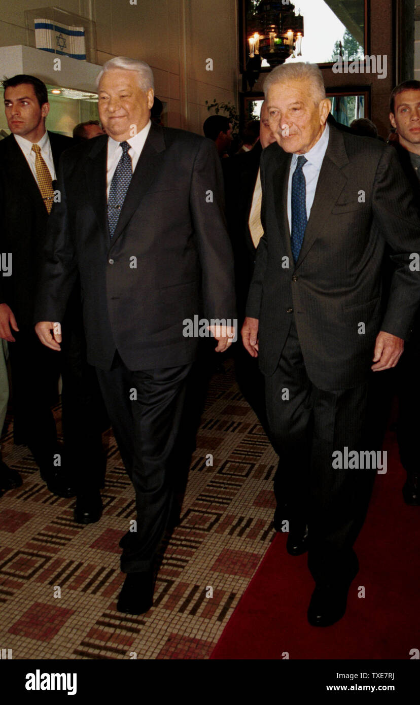 Former israeli presidents hi-res stock photography and images - Alamy