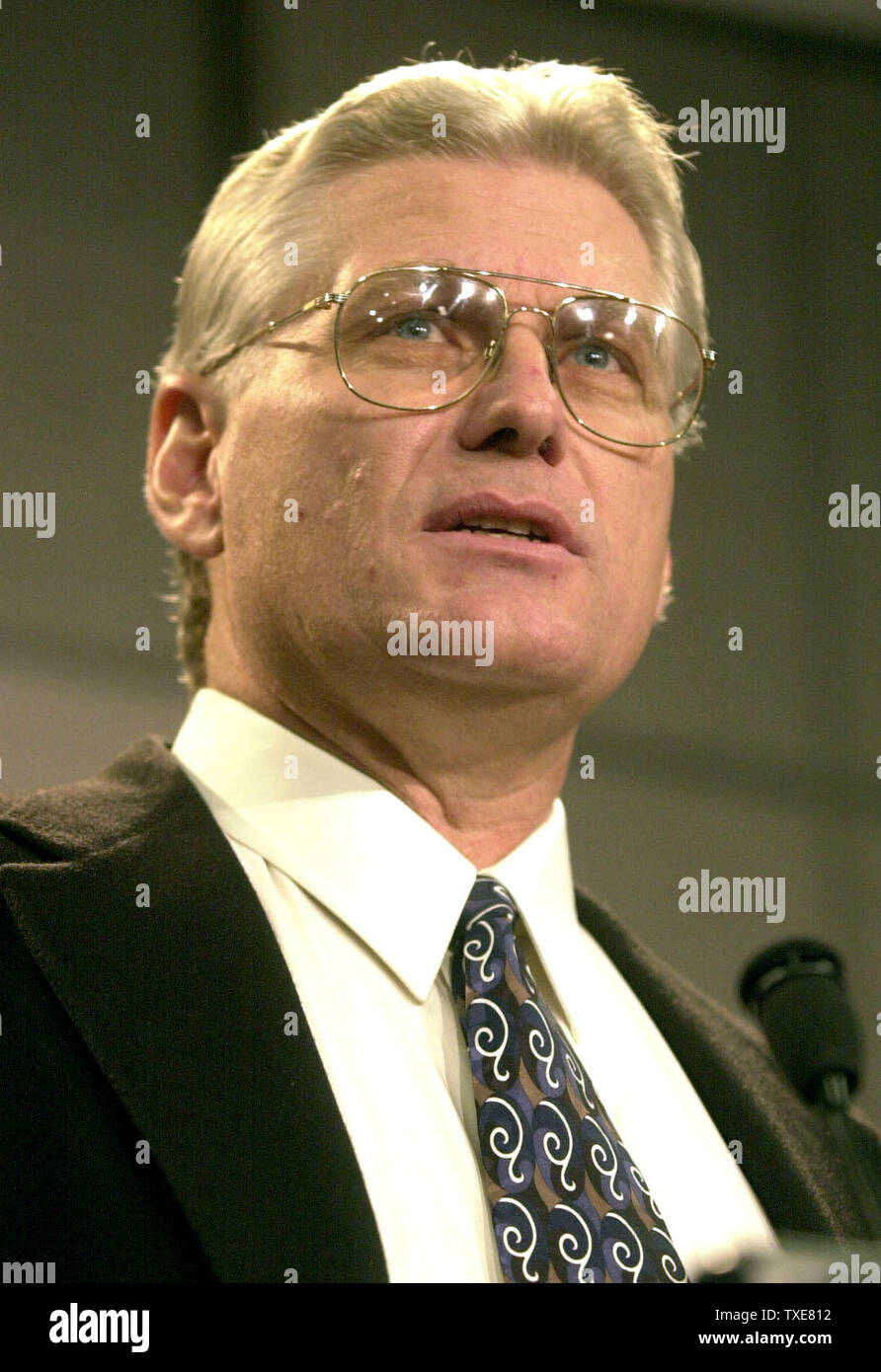 SLP2000020203 - 02 FEBRUARY 2000 - EARTH CITY, MISSOURI, USA: St. Louis ...