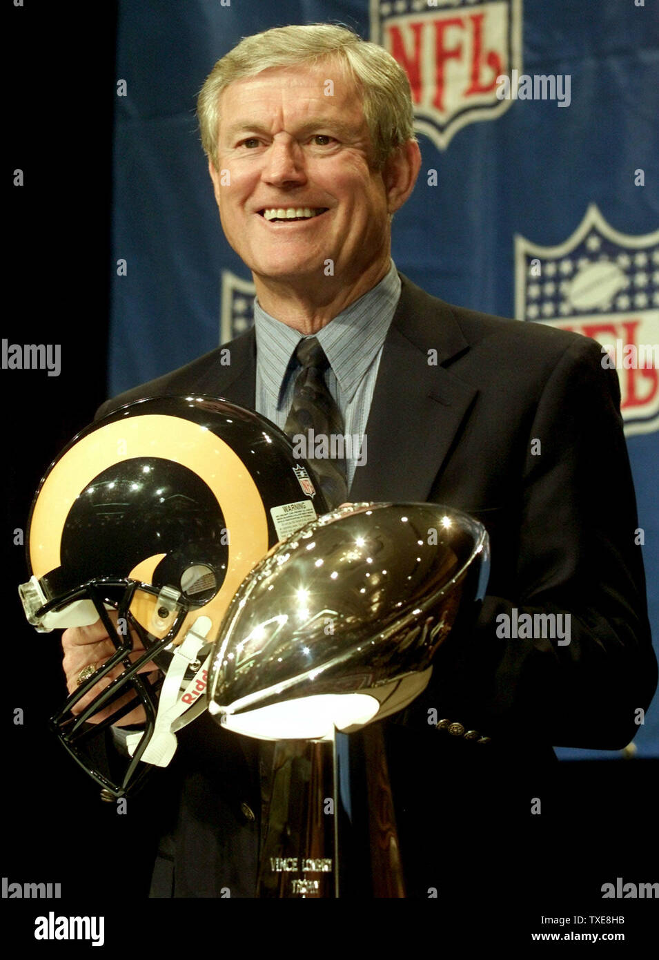 WAP2000020151 - 01 FEBRUARY 2000 - WASHINGTON, D.C., USA: Sixty-three ...