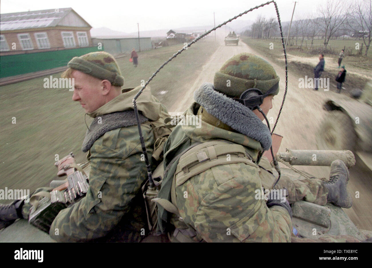RUS2000012206 - 21 JANUARY - 2000 - DUBA-YURT, CHECHNYA, RUSSIA ...