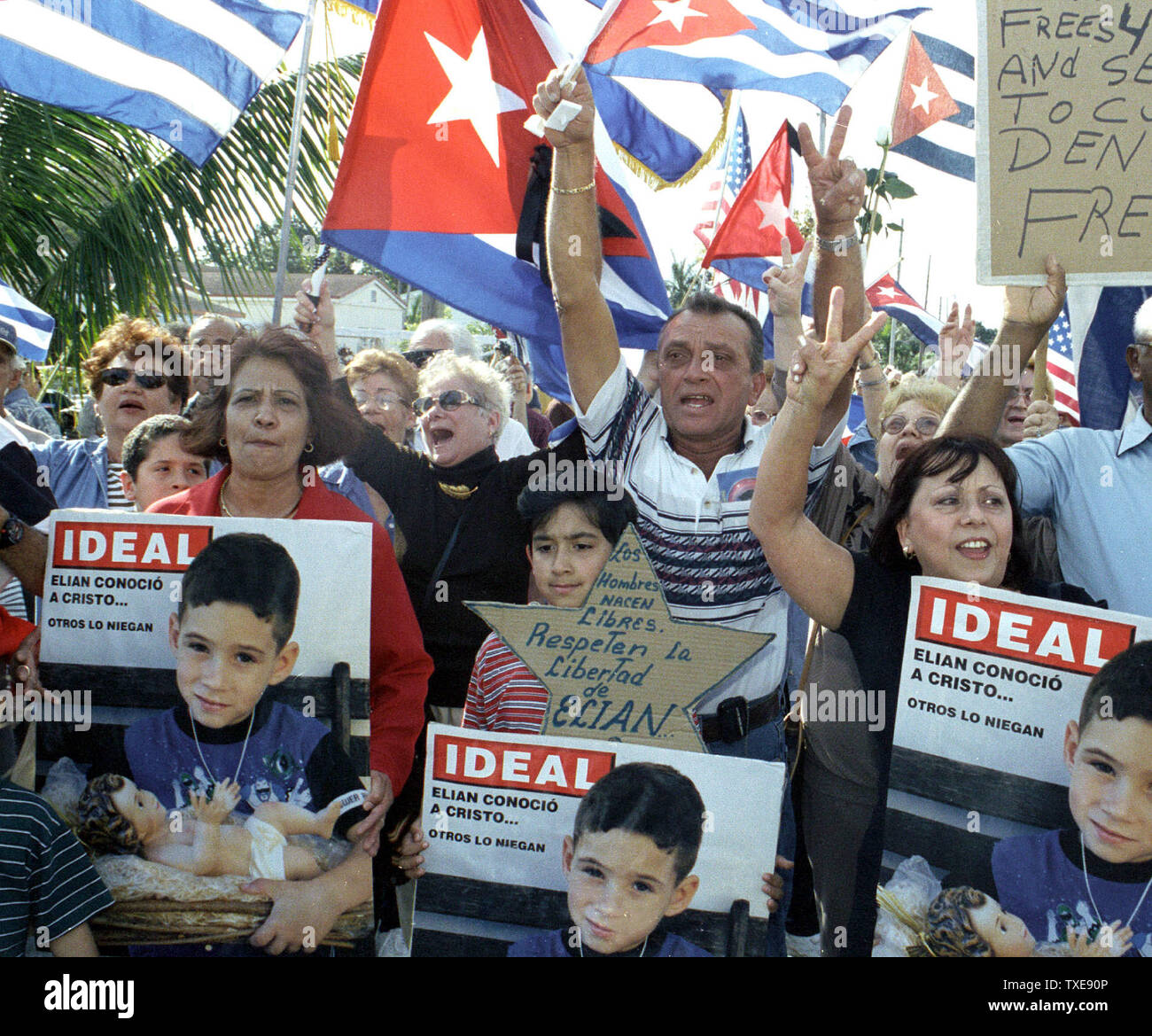 Cuban refugee hi-res stock photography and images - Alamy