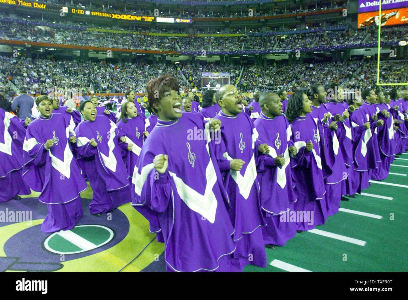 ATL2000013012 - 30 JANUARY 2000 - ATLANTA, GEORGIA, USA: Gospel singers ...