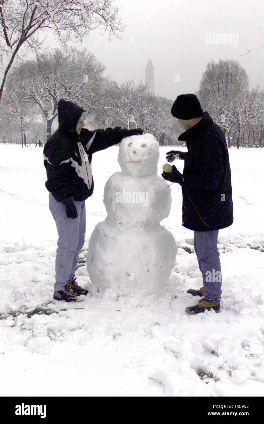Workers office 2000 hi-res stock photography and images - Alamy