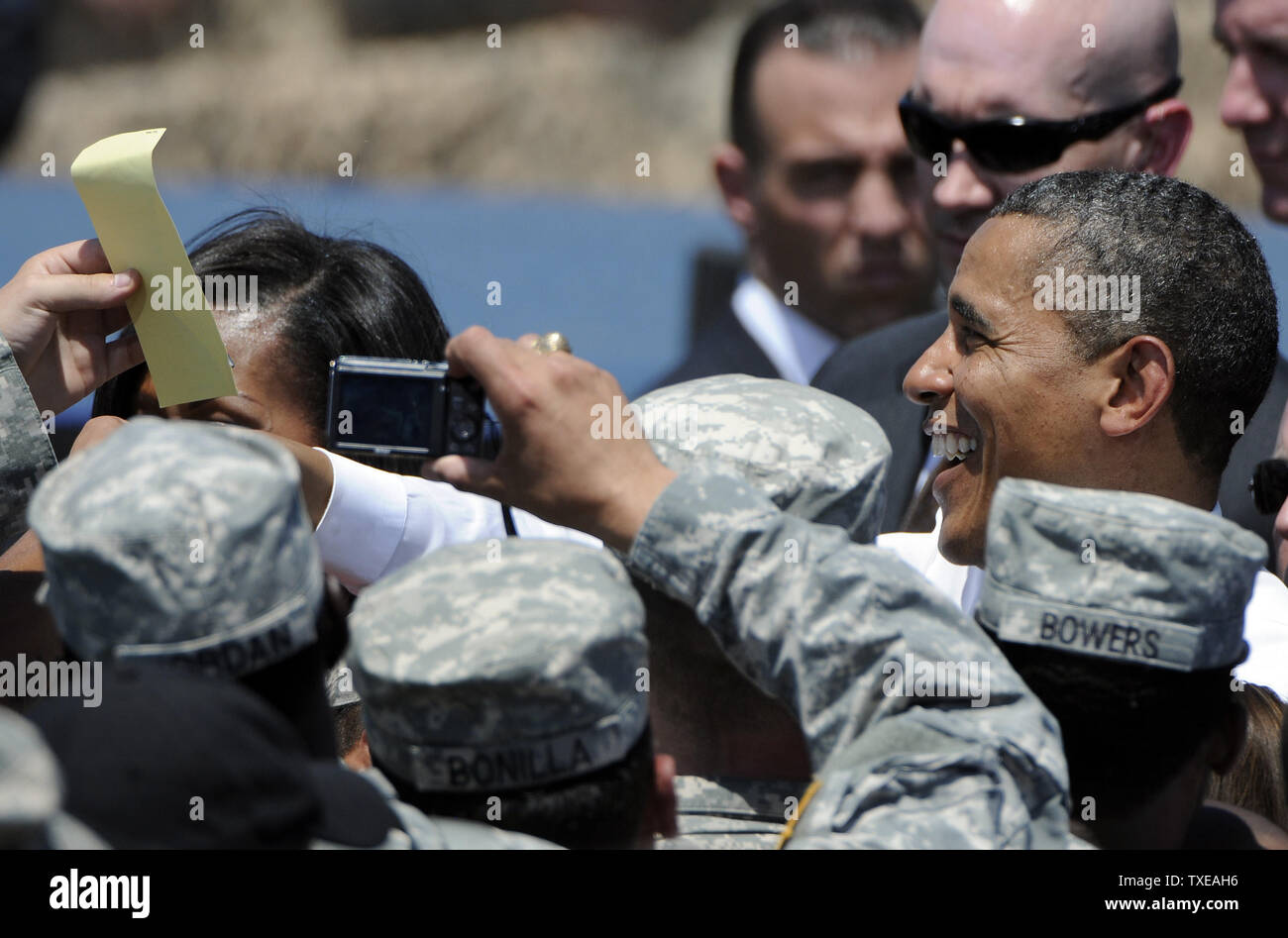 President Barack Obama meets with troops at the headquarters for the ...