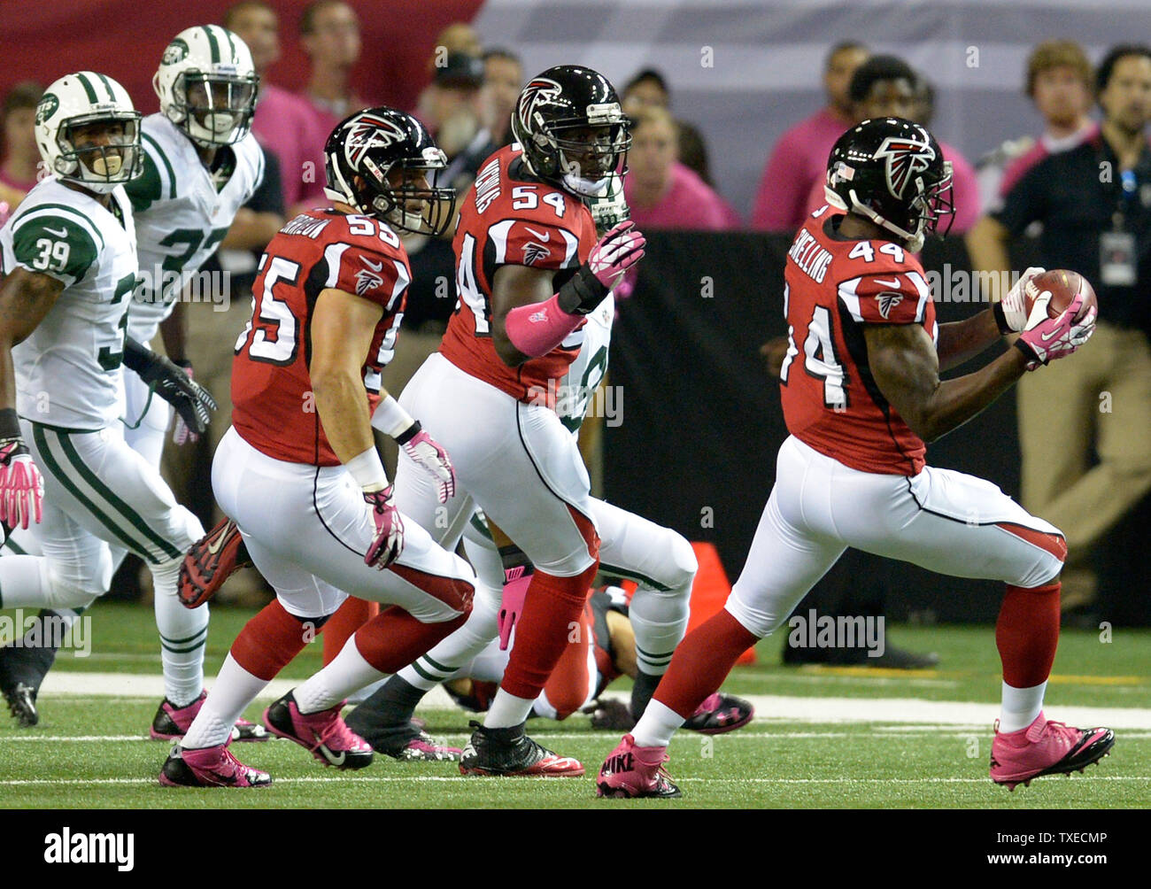 Jason snelling hi-res stock photography and images - Alamy