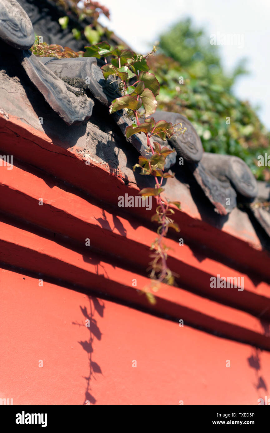 Ancient cities and eaves hi-res stock photography and images - Alamy