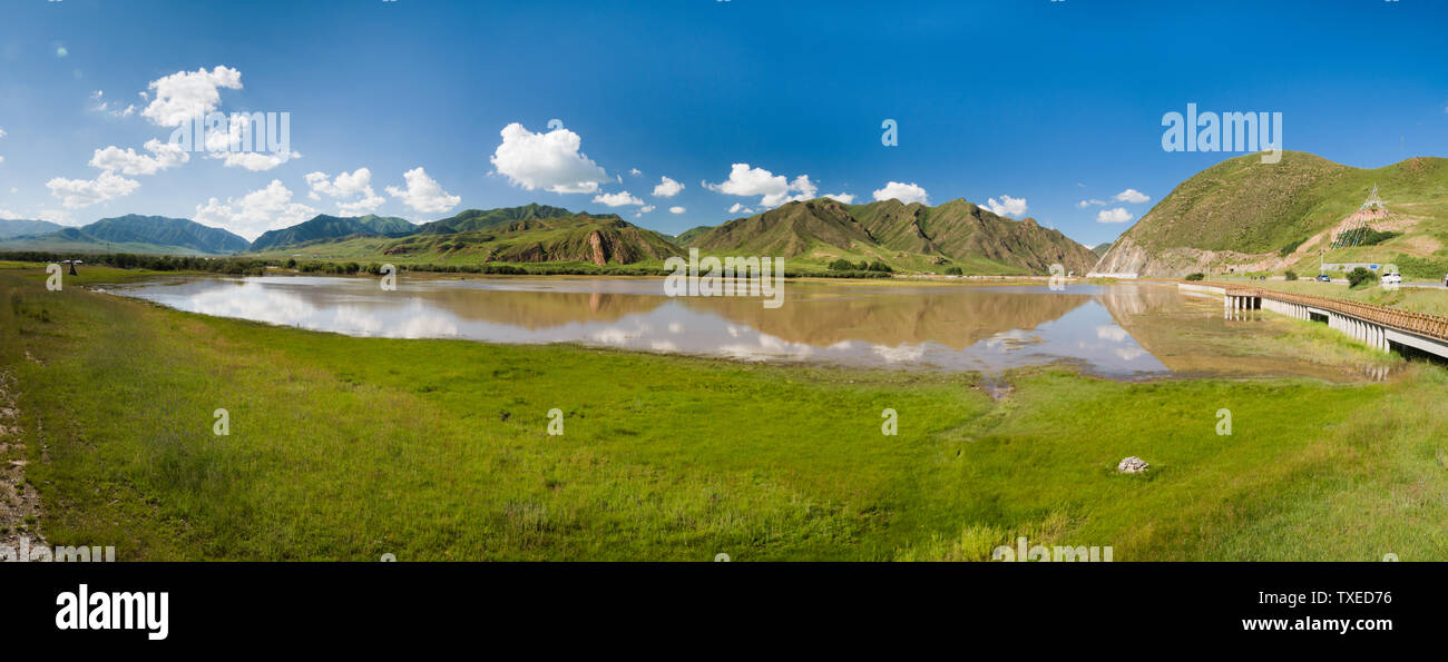 Xiahe county hi-res stock photography and images - Alamy