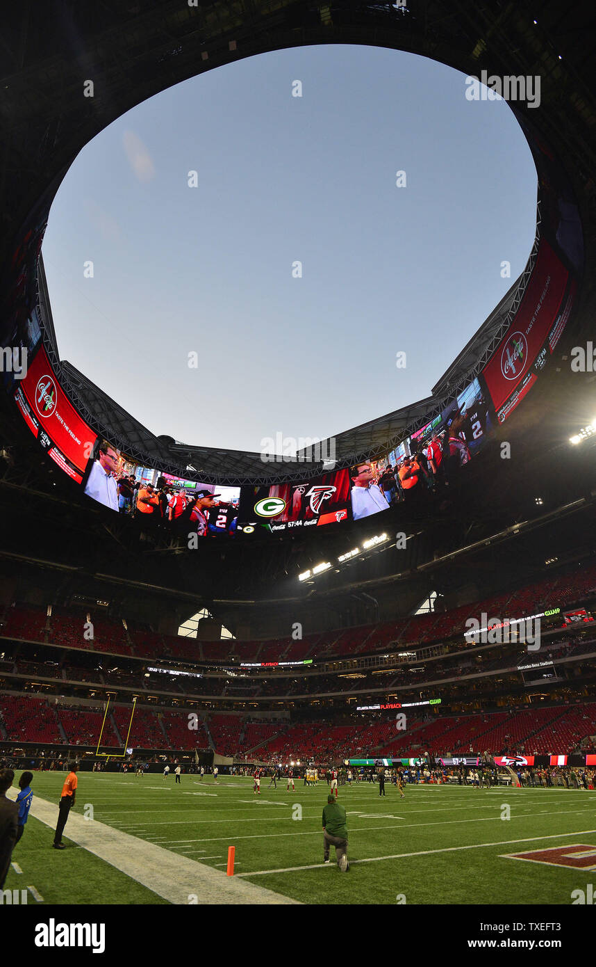 The sky is visible before the Atlanta Falcons season home opener ...
