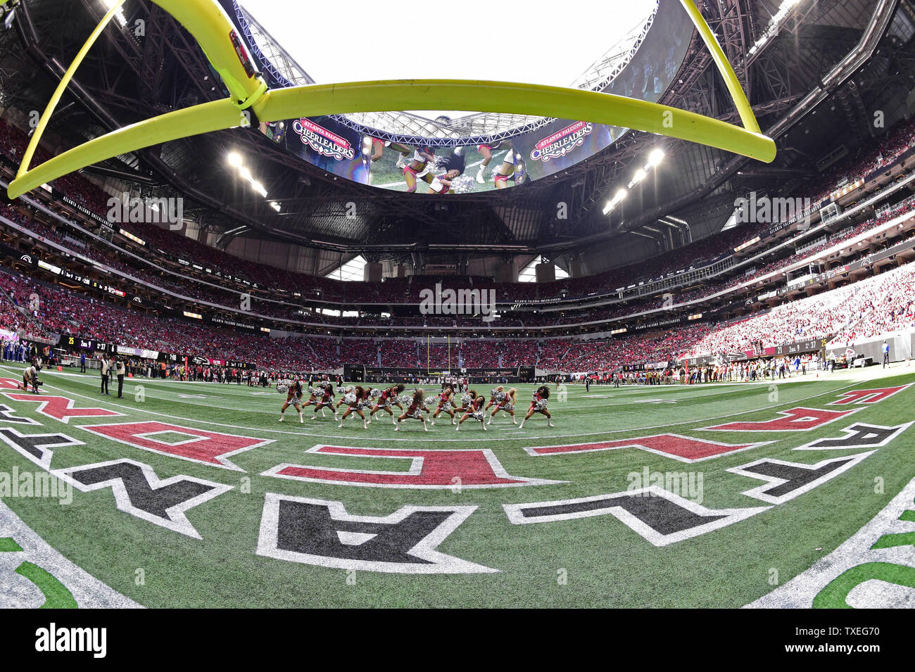 Falcons New Retractable Stadium