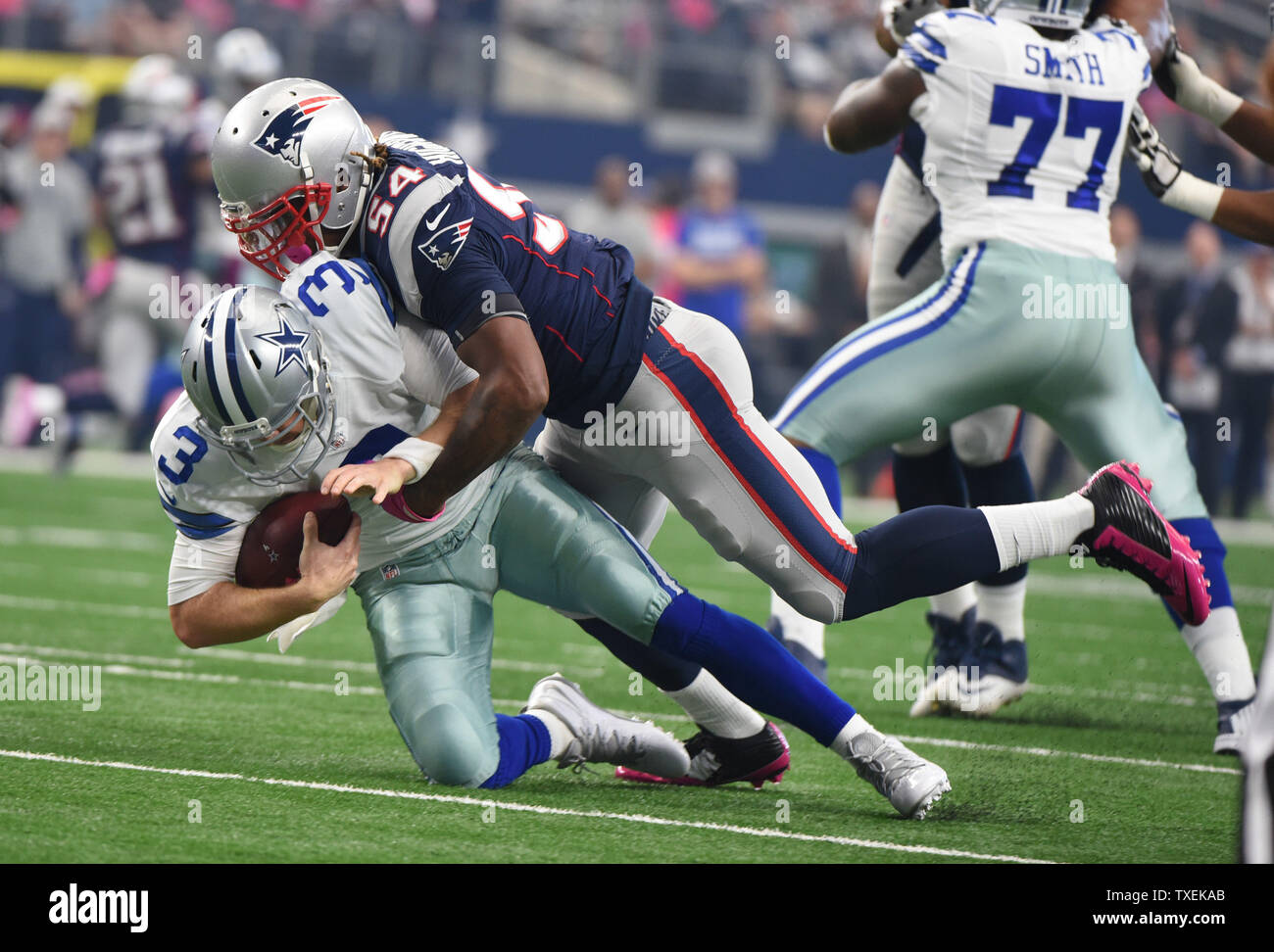 New England Patriots Dont'a Hightower sacks Dallas Cowboys quarterback ...