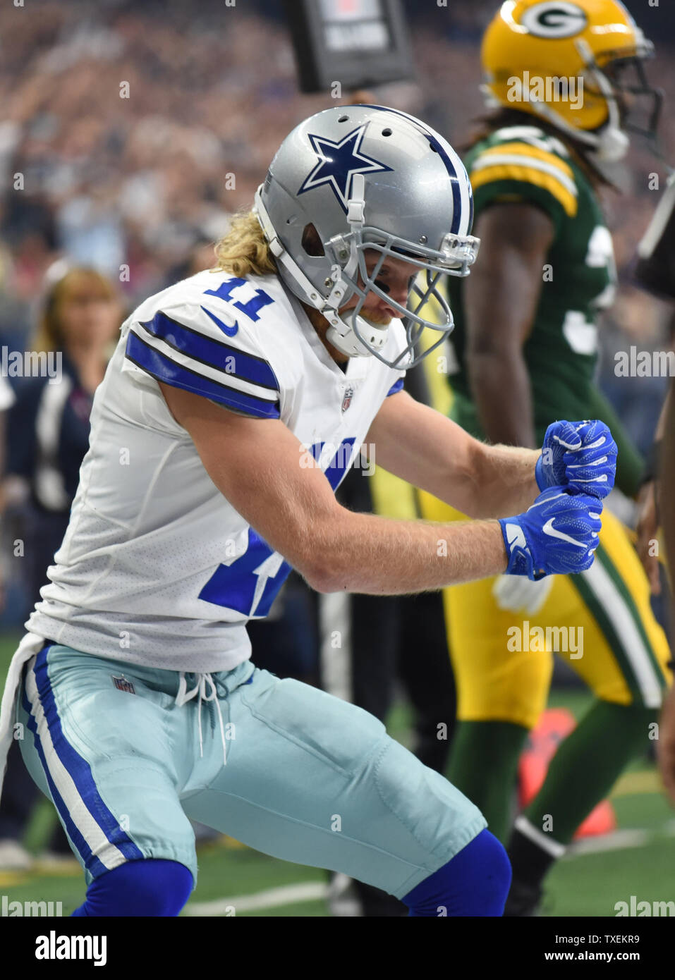 Dallas Cowboys Cole Beasley celebrates his 2-yard touchdown aginat the ...