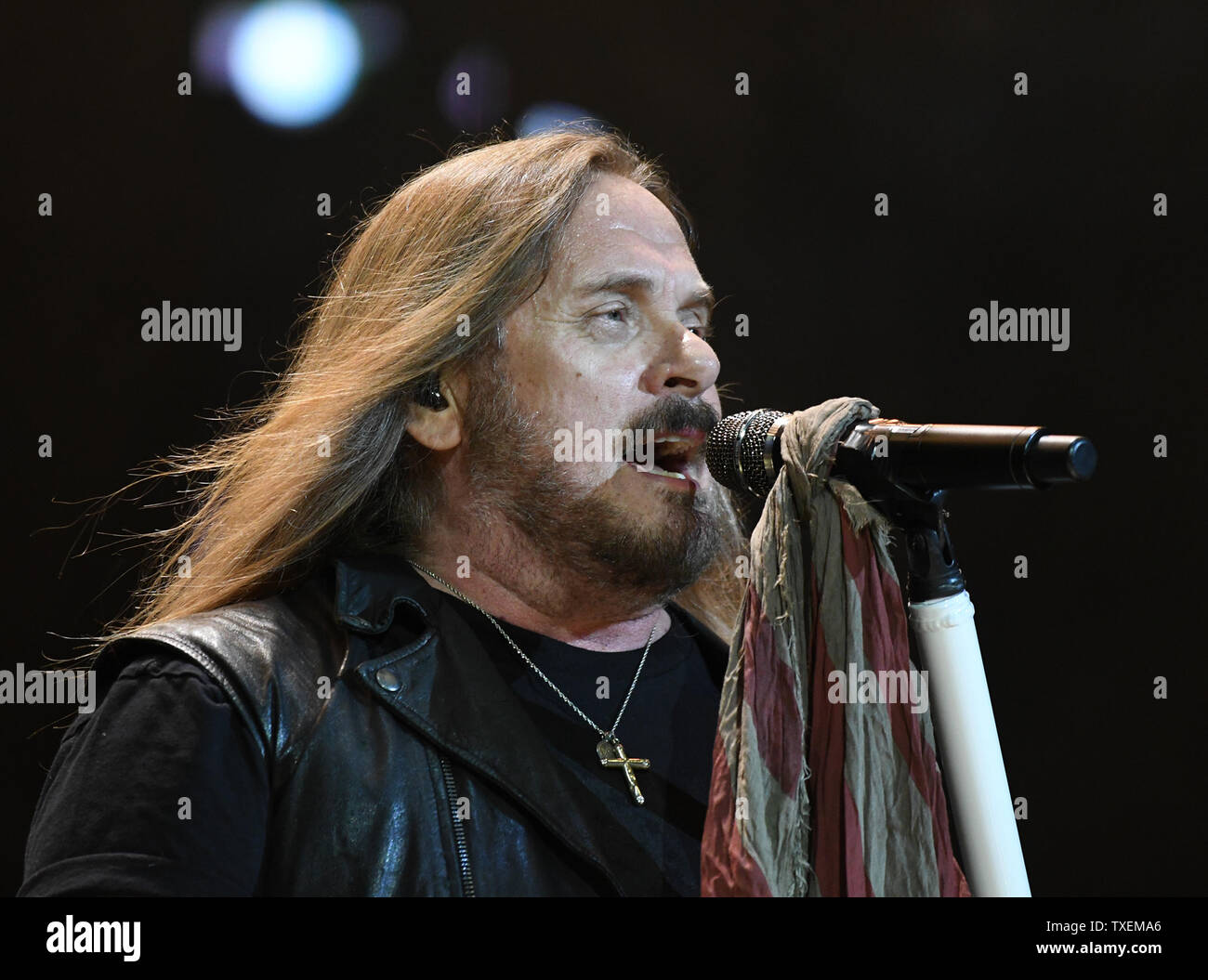 Johnny van zant 2019 hi-res stock photography and images - Alamy