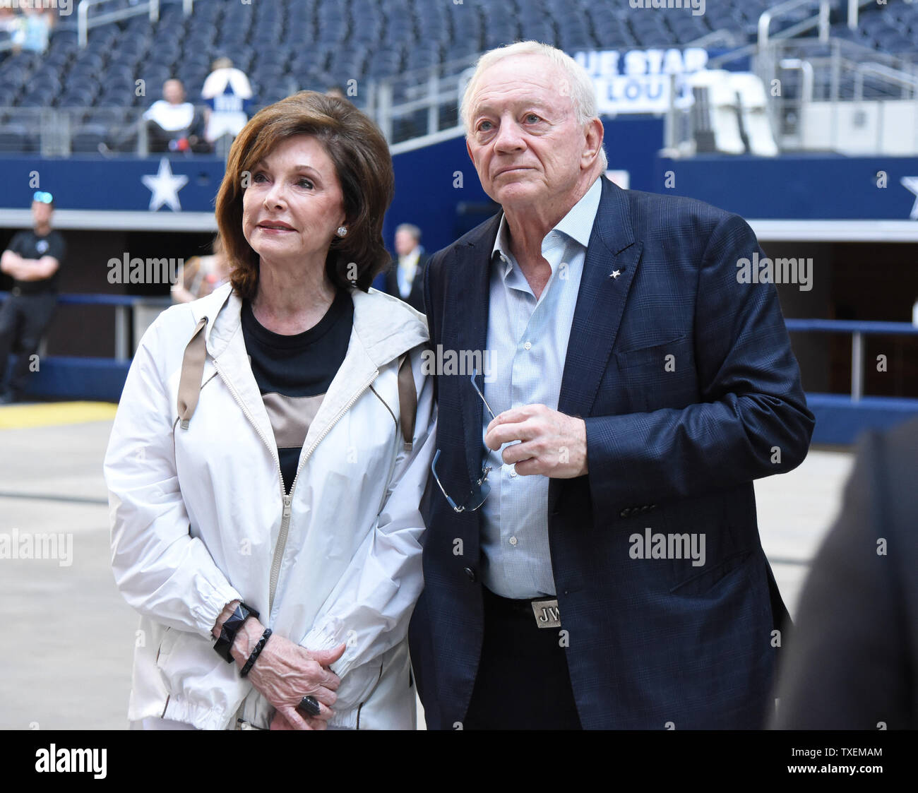 Jerry jones and gene jones hi-res stock photography and images - Alamy
