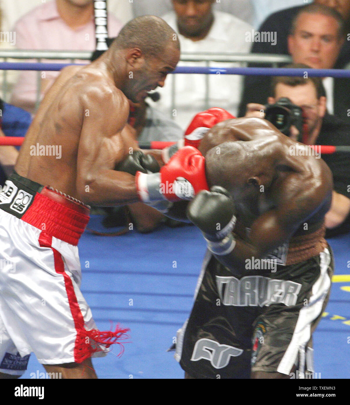 L and antonio tarver hi-res stock photography and images - Alamy