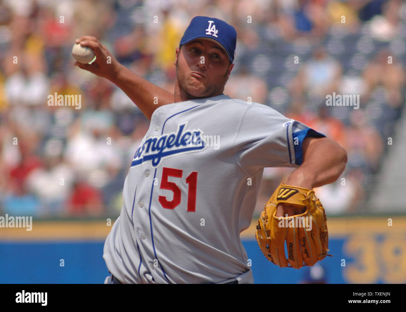 Los Angeles Dodgers relief pitcher Jonathan Broxton throws against the ...