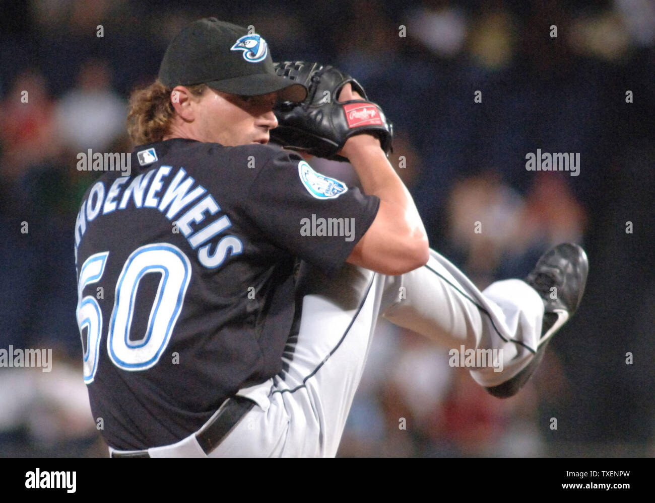 Toronto Blue Jays relief pitcher Scott Schoeneweis throws against the ...