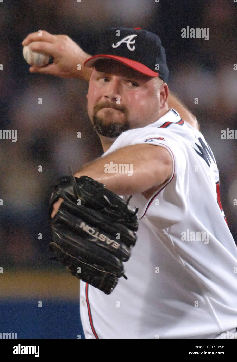 Atlanta Braves closer Bob Wickman winds up to deliver a pitch to San ...