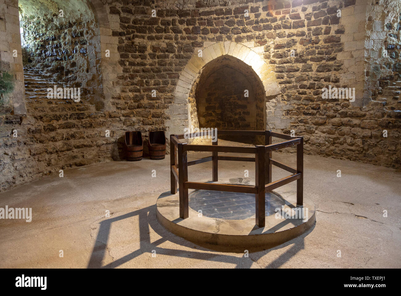 Castle Cellar Stock Photos & Castle Cellar Stock Images - Alamy