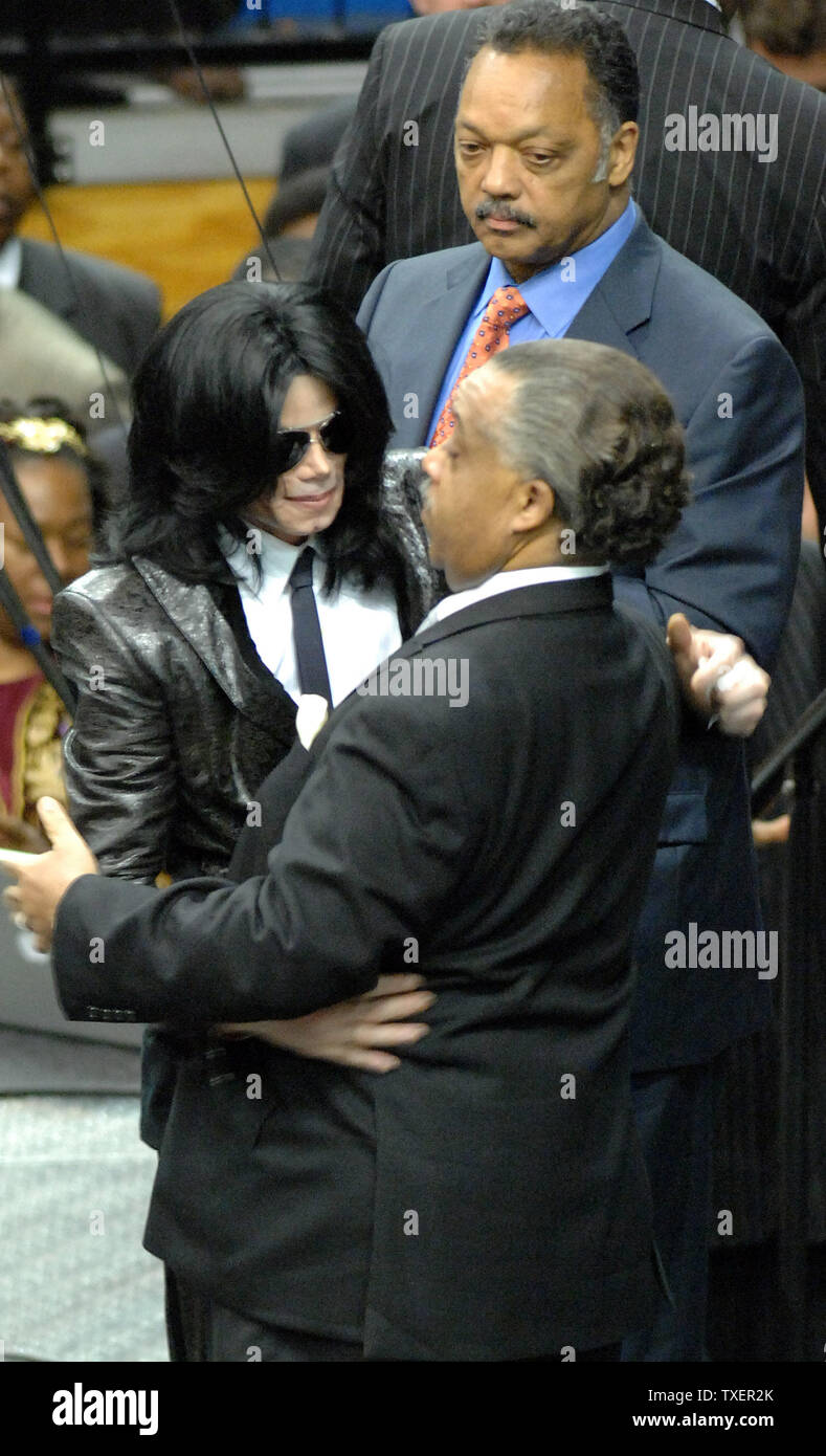 Michael jackson funeral service hi-res stock photography and images - Alamy