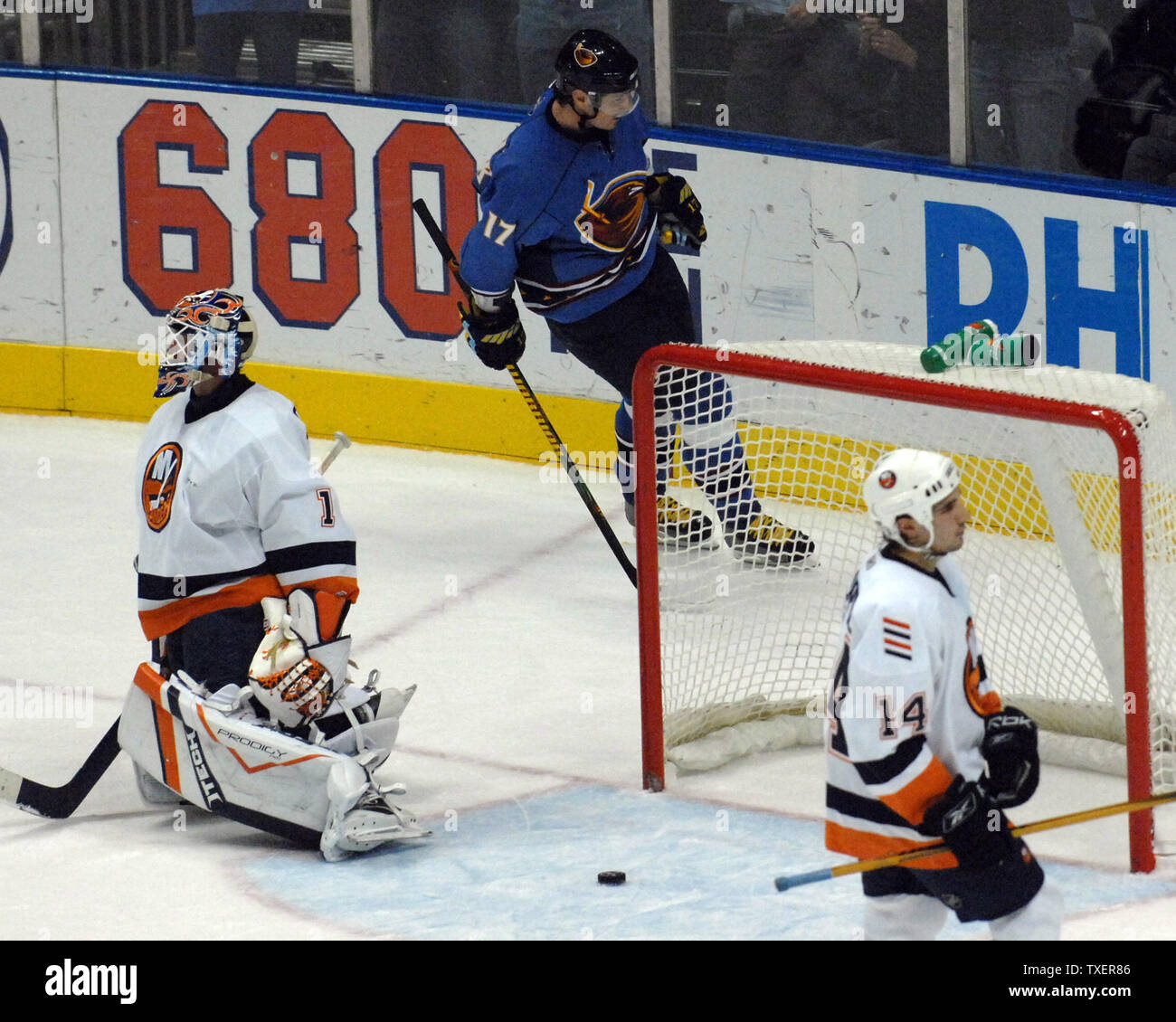 Chris campoli hi-res stock photography and images - Alamy