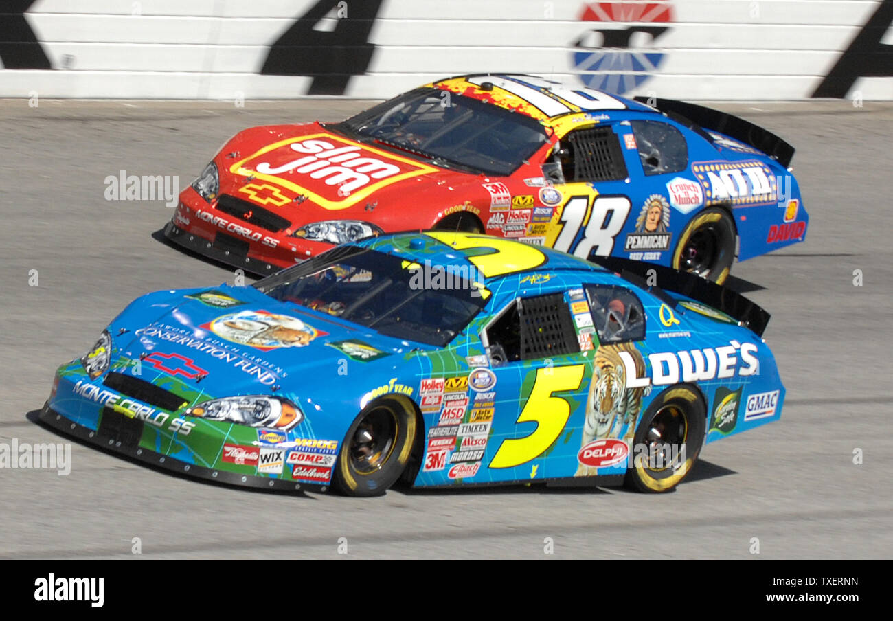 Pole-sitter Kyle Busch (5), in the Spectrum-Sea World Gardens Chevrolet ...