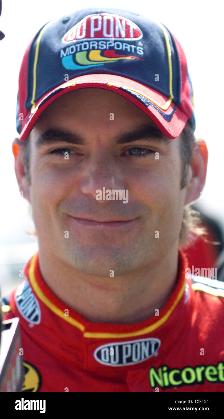 Jeff Gordon, driver of the DuPont Chevrolet and current NASCAR points ...