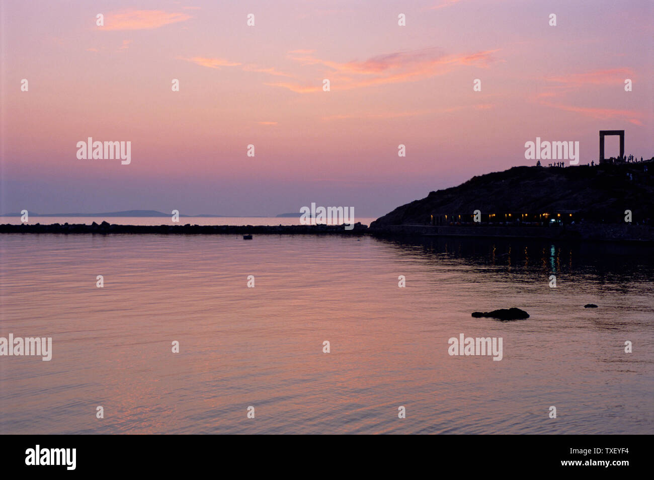 Beautiful sunset island blue sky hi-res stock photography and images ...