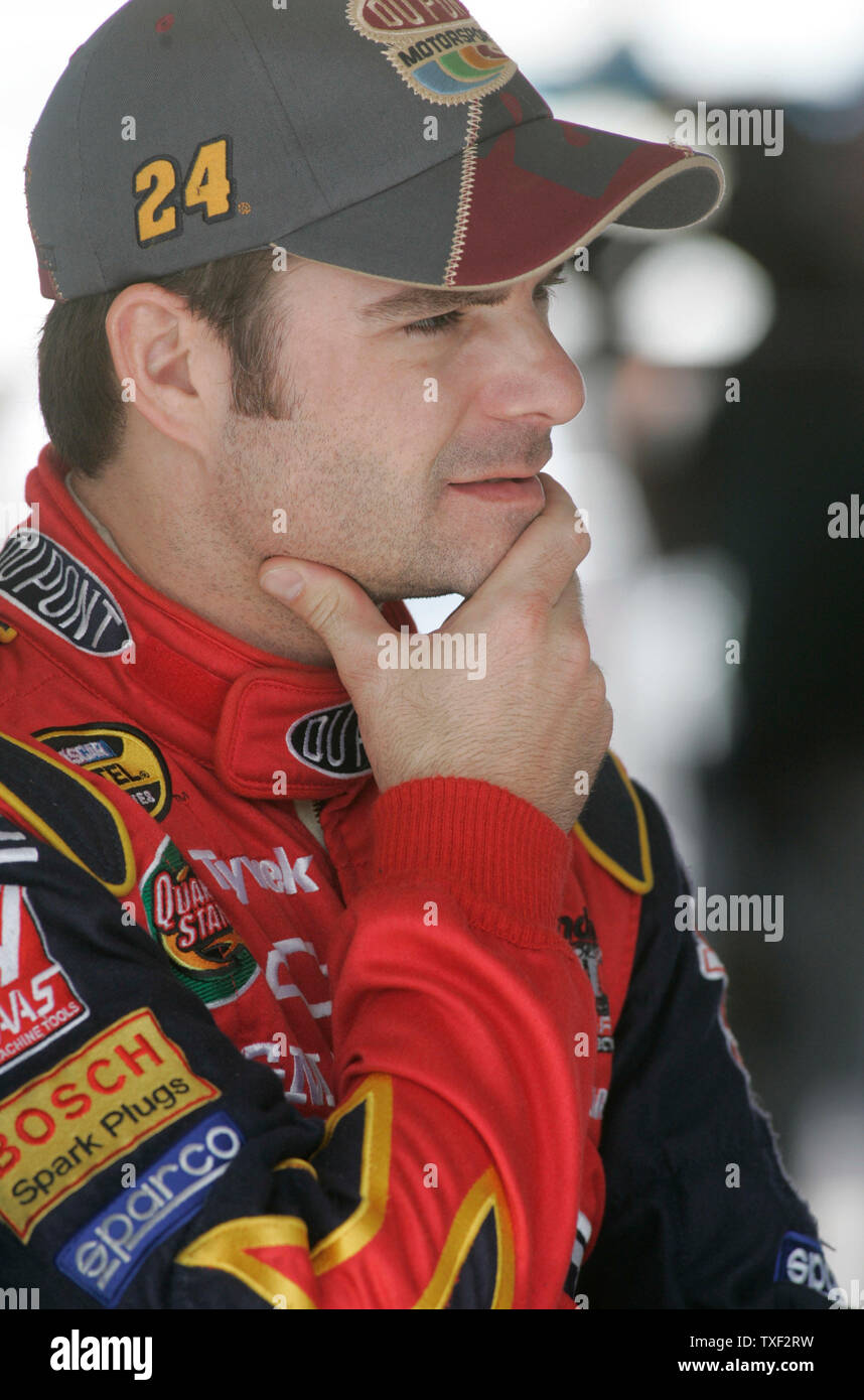 Jeff gordon 2004 hi-res stock photography and images - Alamy