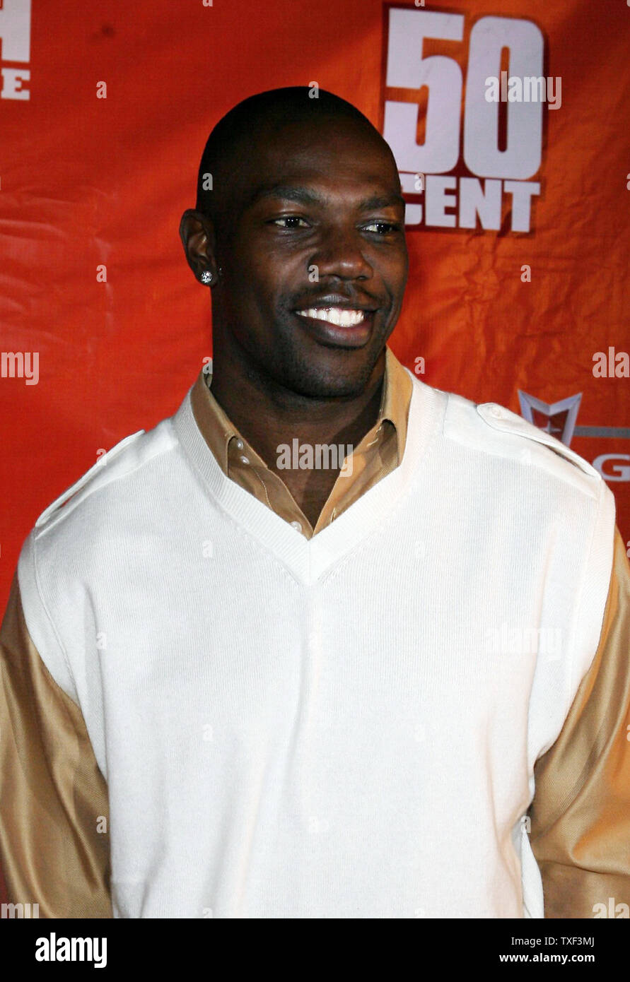 Terrell Owens arrives on the red carpet at the 944 Super Village in ...