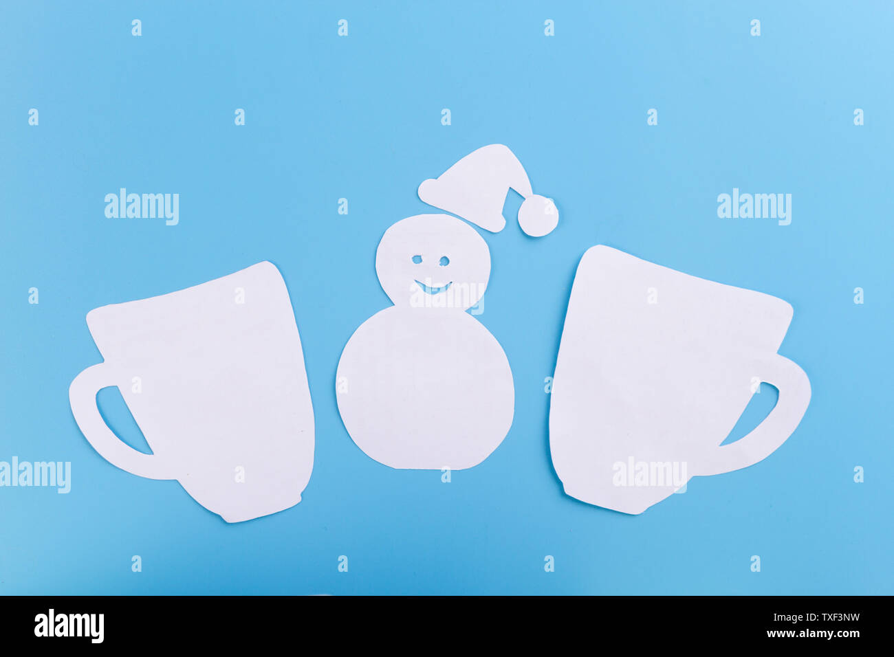 Snowflakes Mug with hot beverage made of paper Stock Photo - Alamy